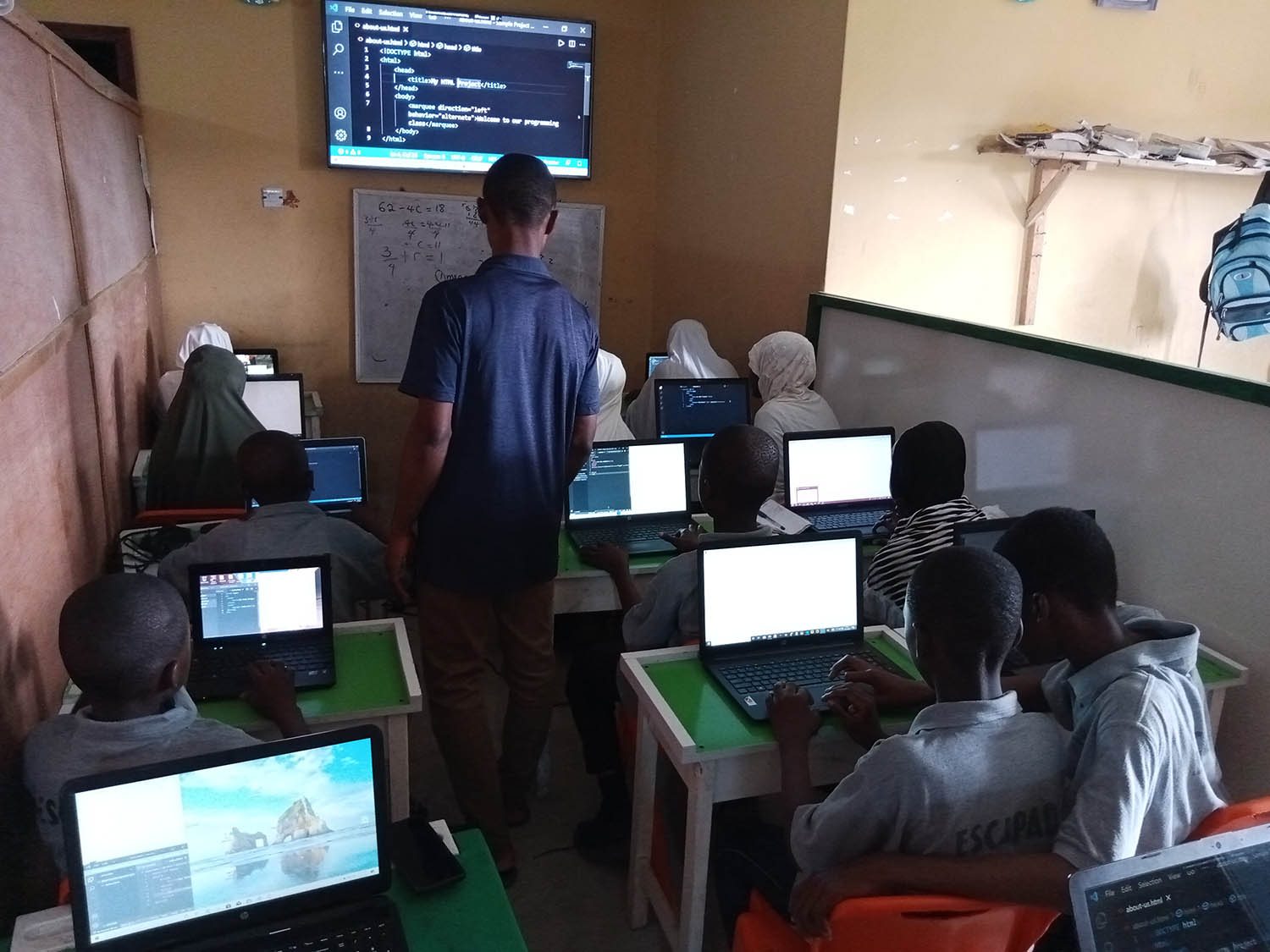 ICT and Coding For Schools - Creative Digita Technologies